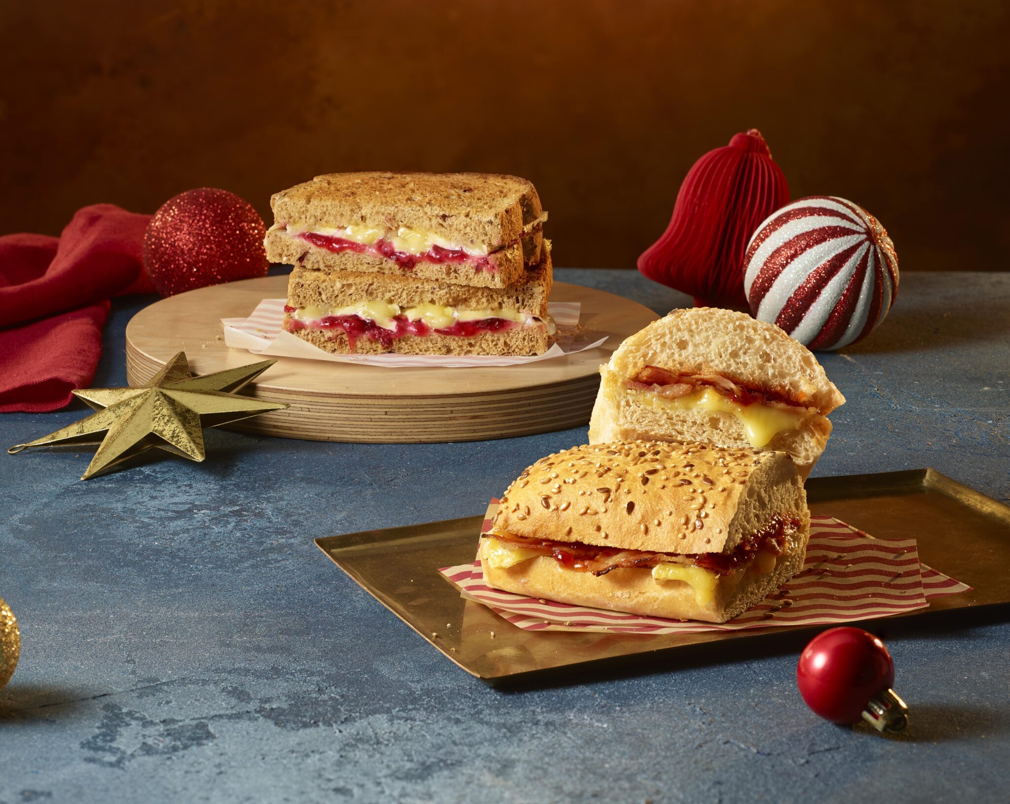 Costa unveils 2024 Christmas menu – with hog roast toasties, festive ...