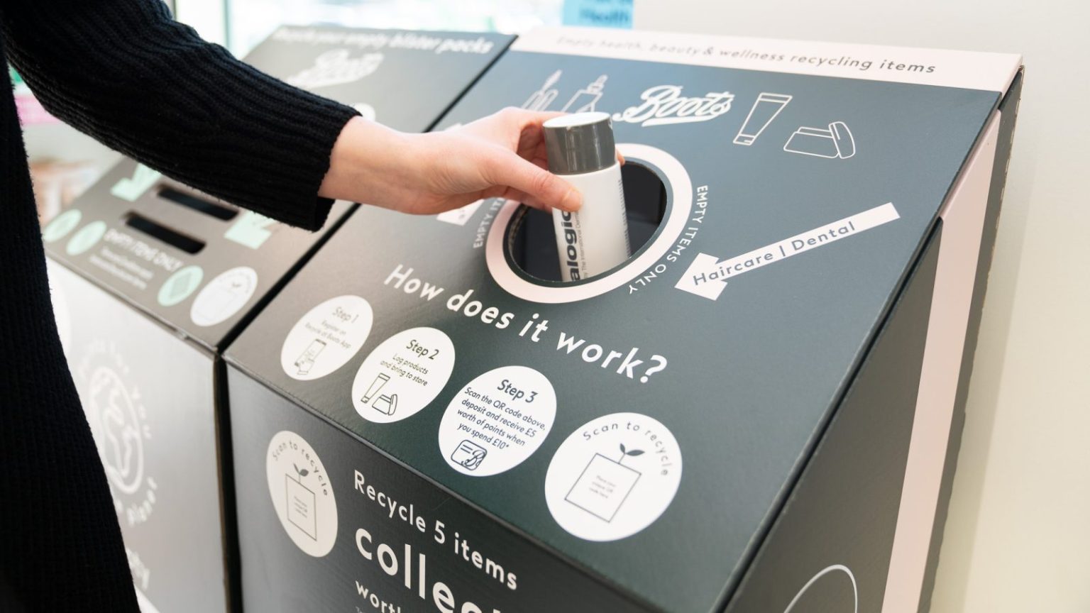 The Christmas foods that are toxic to pets and the signs to look out ...