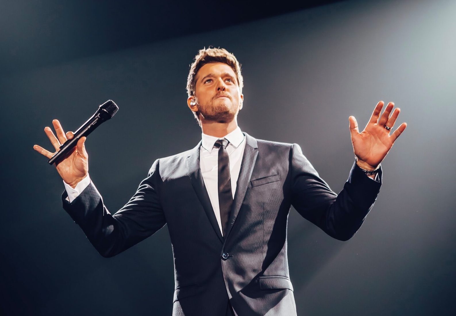 Michael Bublé at the First Direct Arena – stage times, setlist and tickets